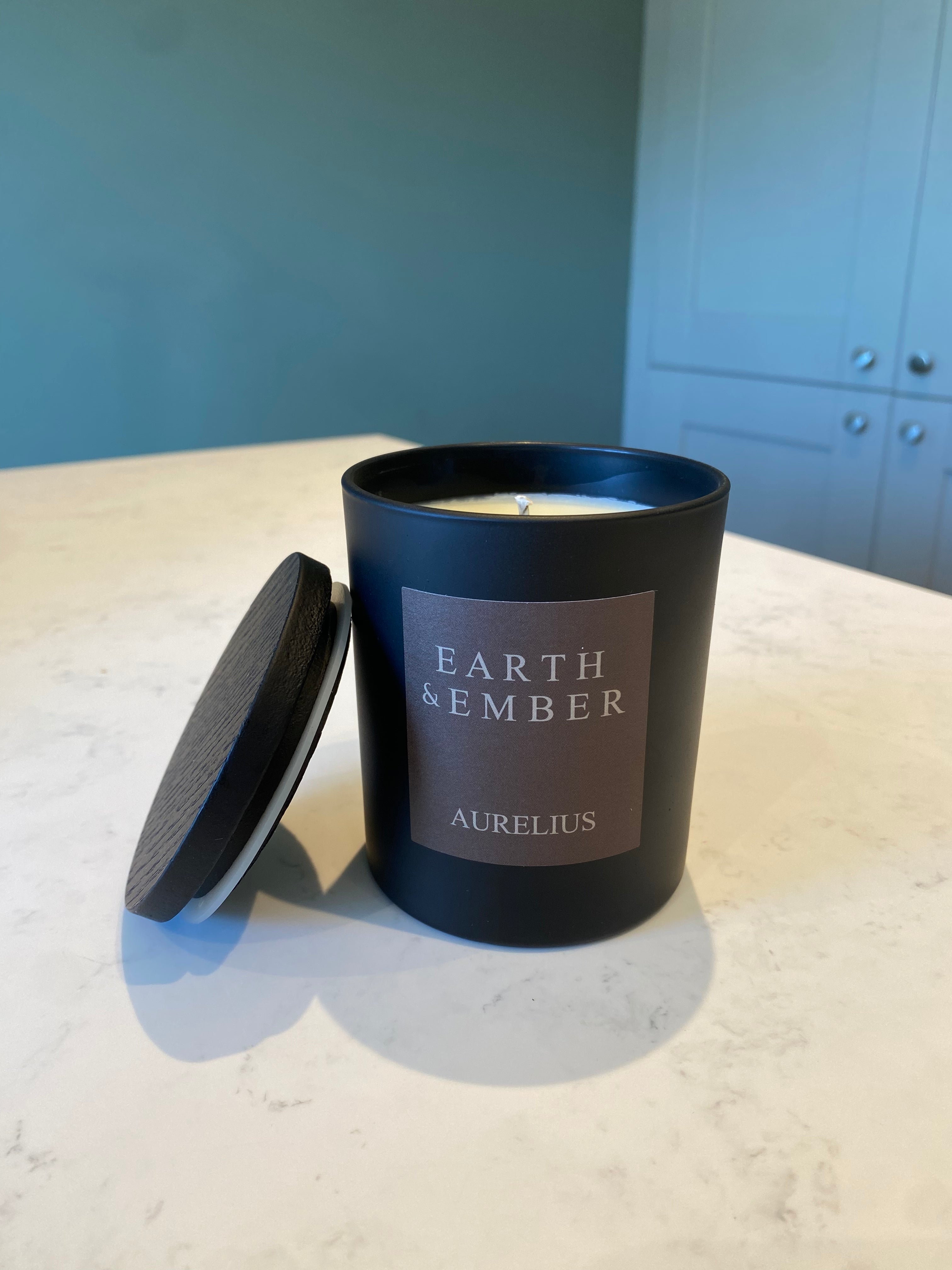 Aurelius Candle – Earth & Ember